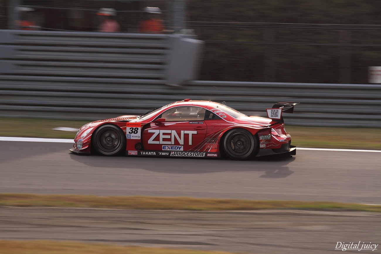 GT500 ： #38 ZENT CERUMO SC430 : Digital juicy