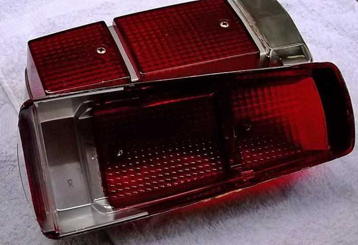 CITROEN DS 23 の整備と解説(DS-BOOK) & A MINIATURE CAR COLLECTION.