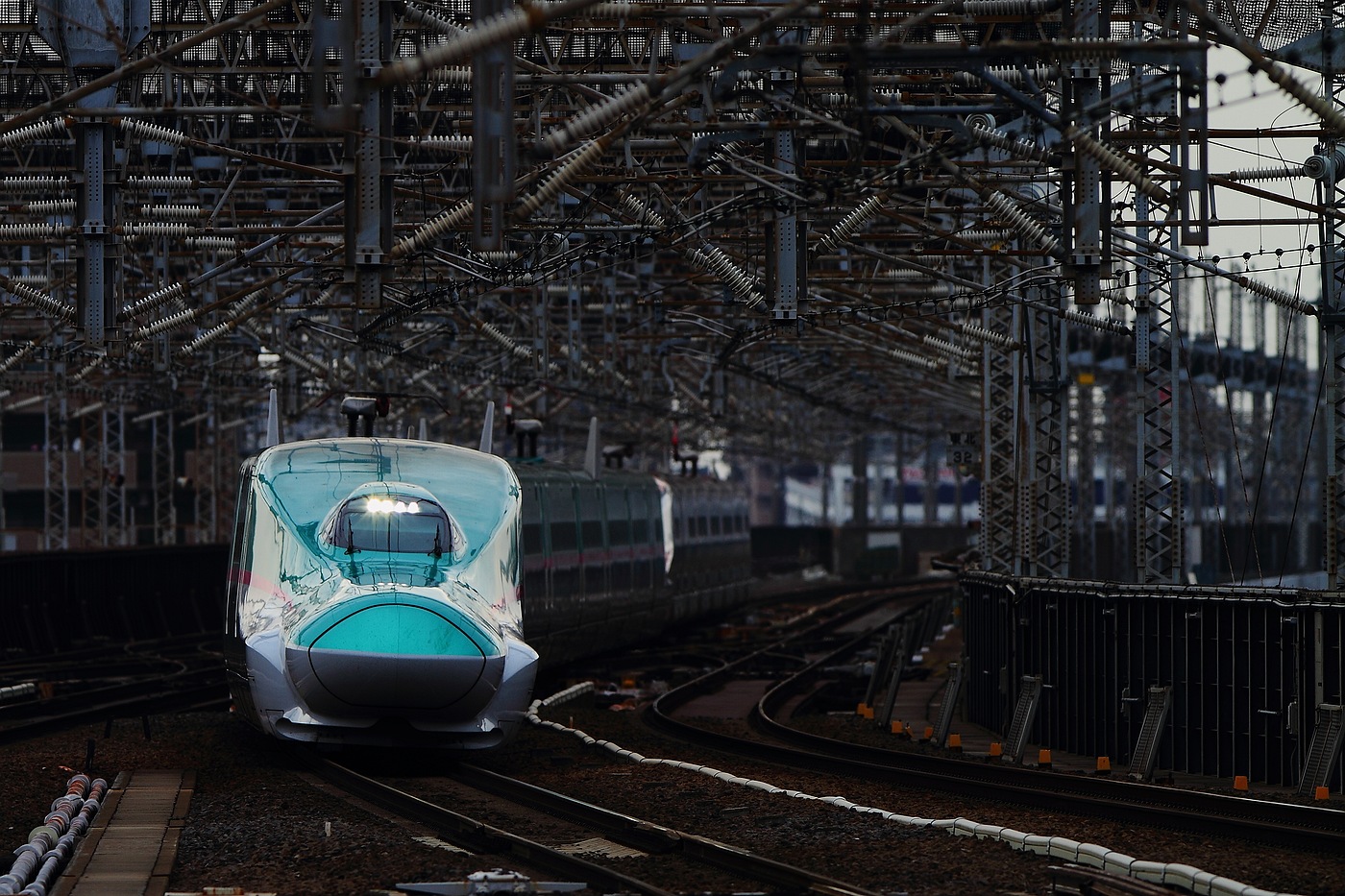 E5系 : EOS と kotodaddy