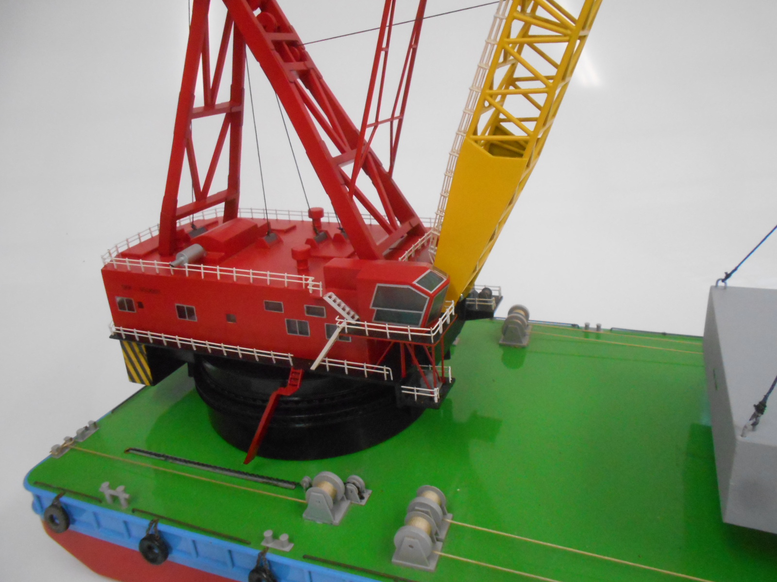 クレーン船納品 : サーマル工房 工作室