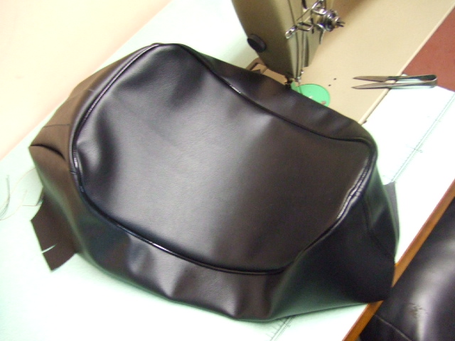 シート張替え ベスパレース用スポーツシート シングルシート 張替えシート ブルース : HELMET REPAIR ヘルメットリペア ニコニコ ...