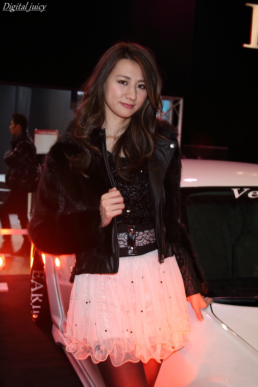 Sara さん（VeilSide CO.,LTD ブース） : Digital juicy