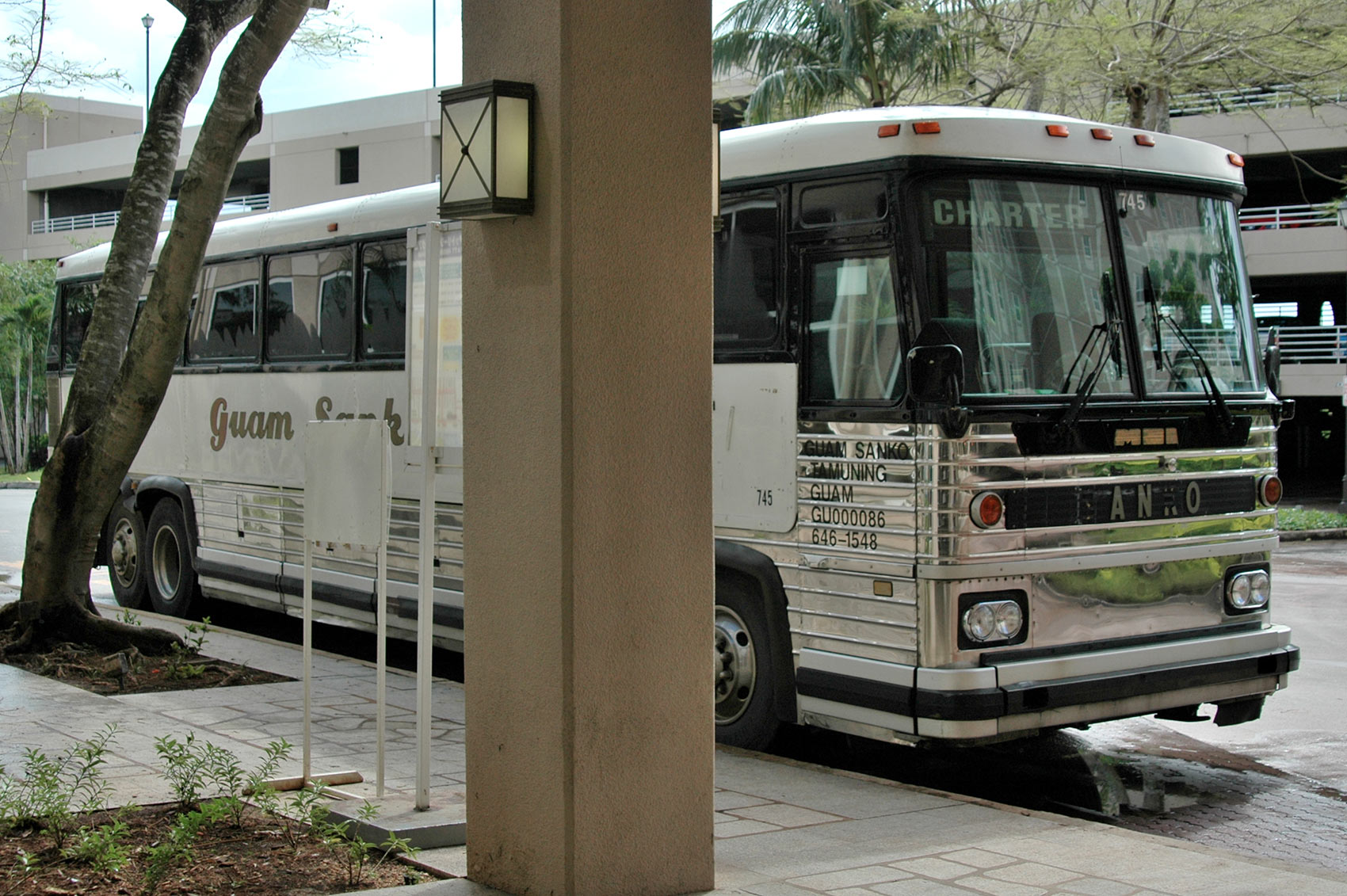Motor Coach Industries / MCI MC-9 (1990) : SKY LOUNGE GARDEN ...