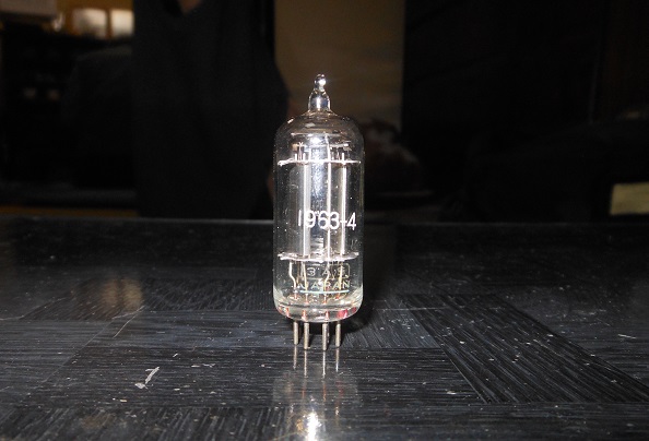 3A5 & 3B7 : 真空管にゲルマトランジスタ、8mm映画にコダクローム-アナクロおやじのアナログブログ