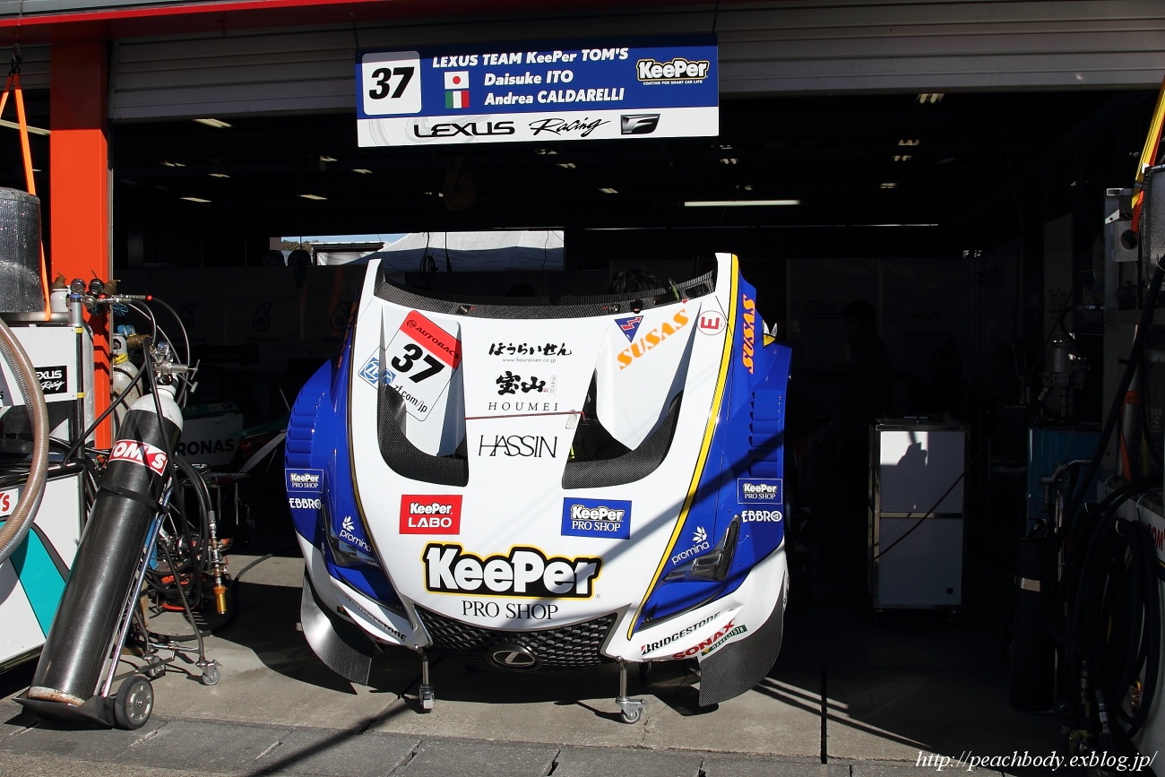 #37 LEXUS TEAM KeePer TOM'S_KeePer TOM'S RC F（GT500） : Peach Body