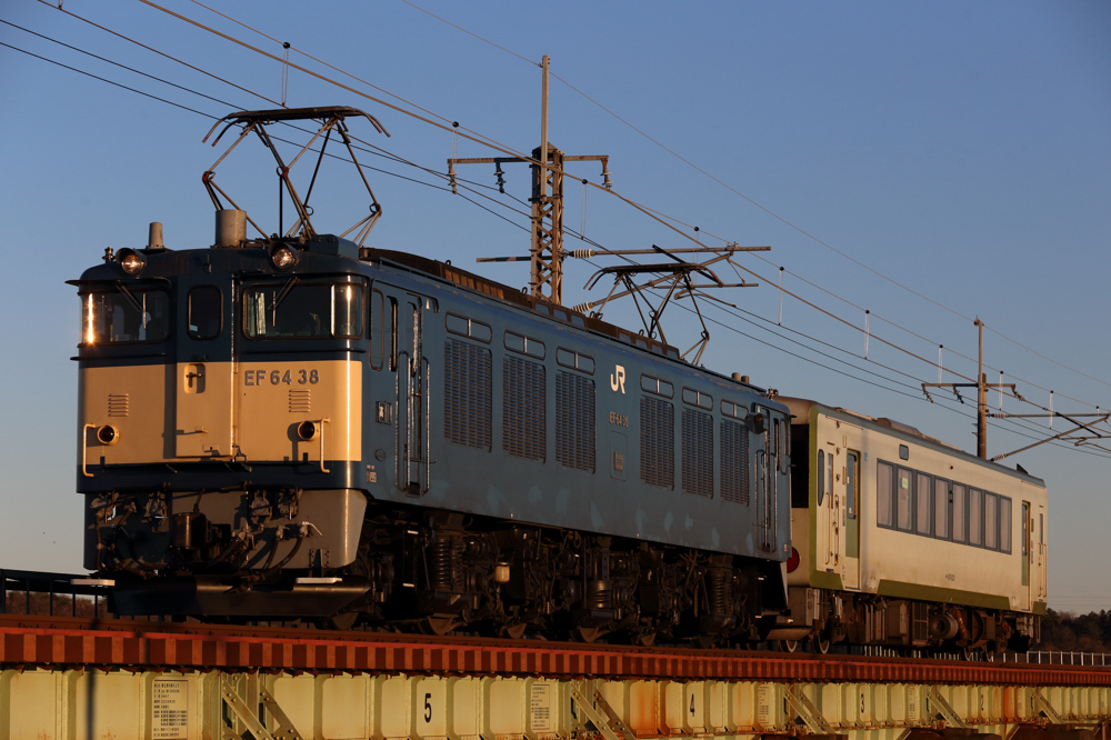 EF6438牽引キハ110-222郡山出場 : Locos-Factory