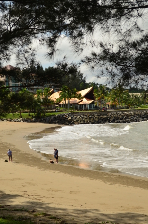 Empire Hotel-4日目 : 三味線はじめました