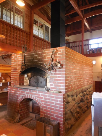 Backhaus inno バックハウスインノ (北杜市大泉町) : マキパン Backhaus inno バックハウスインノ (北杜市大泉町) : マキパン