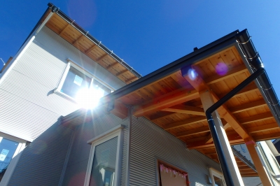 新潟市 ガルバリウム鋼板 外壁 : 小さくても大きな家 in 新潟