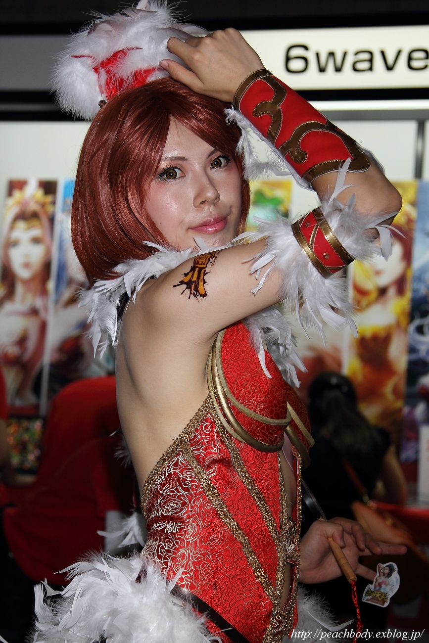 昴 さん（6waves ブース） : Peach Body