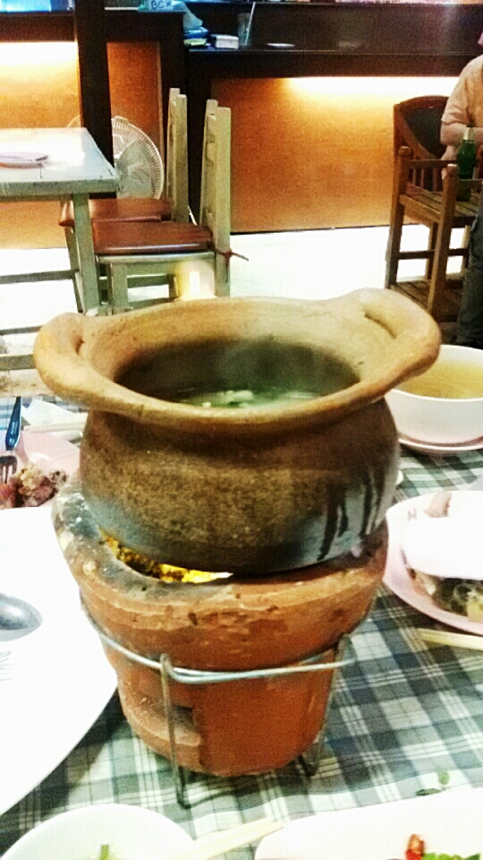 ほっとするイサーン鍋 : soliloquise at Thailand