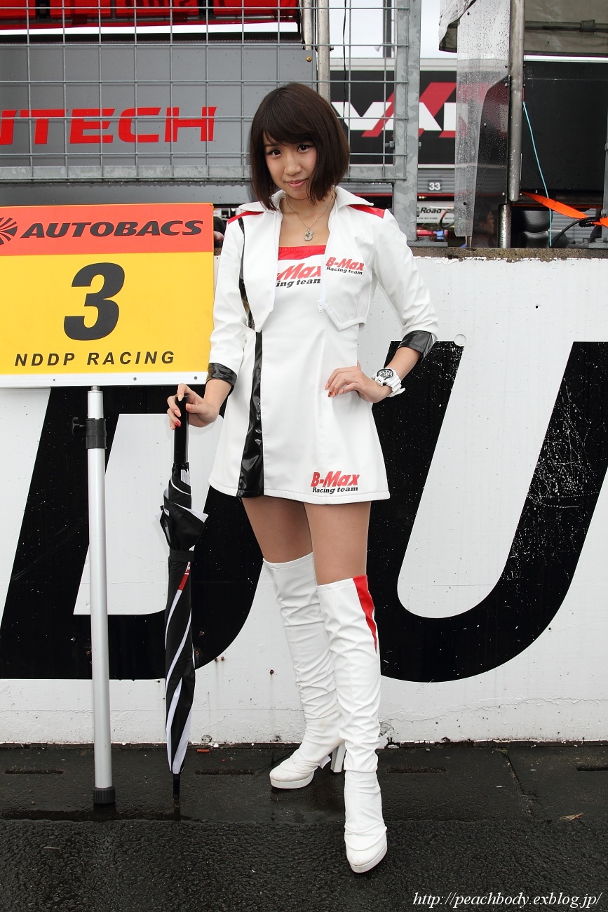 真山明梨 さん（B-MAX NDDP Racing Girl） : Peach Body