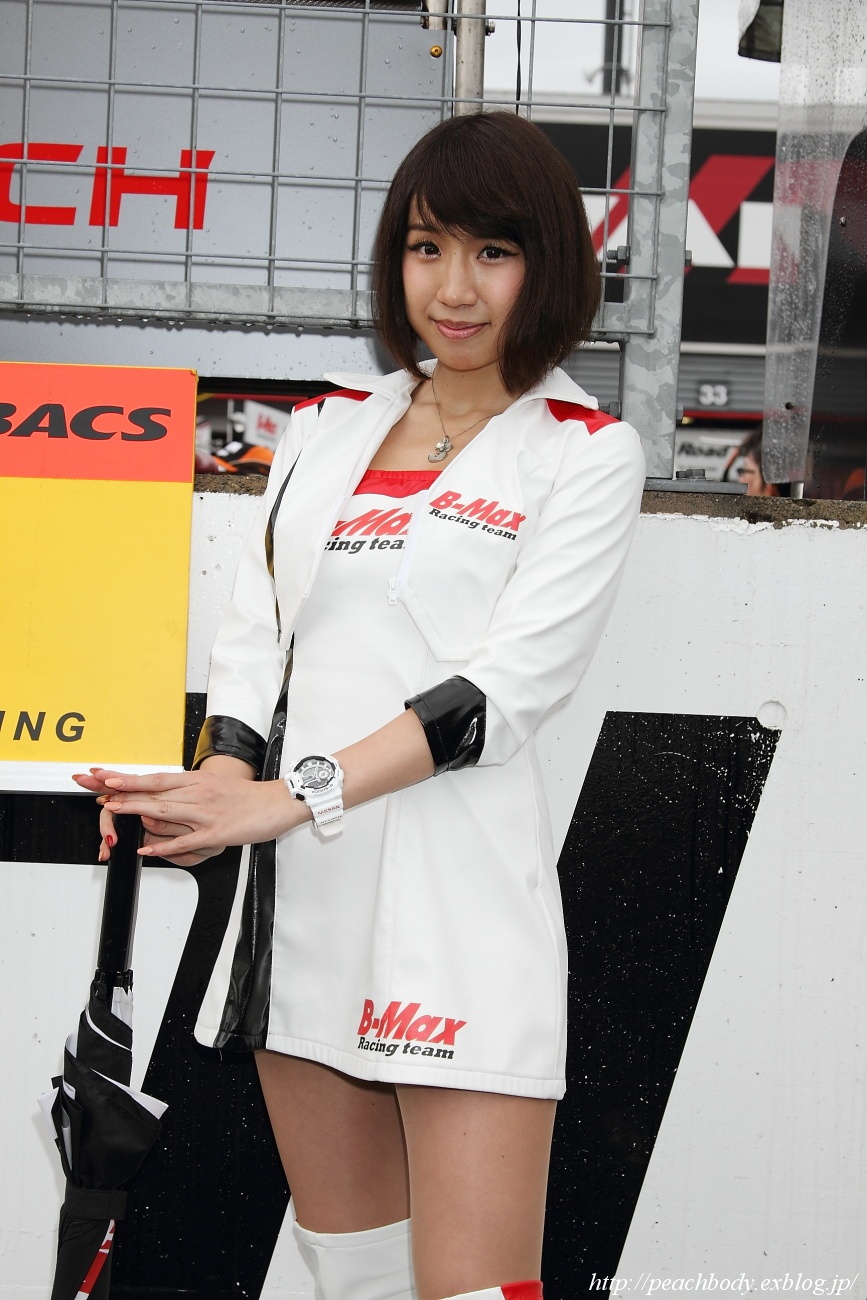 真山明梨 さん（B-MAX NDDP Racing Girl） : Peach Body