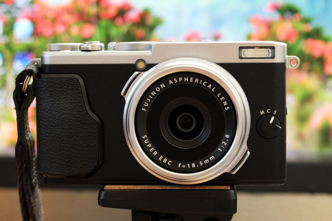 FUJIFILM X70 レビュー : TOSが行く~徒然なるままの撮影記録~ FUJIFILM X70 レビュー : TOSが行く~徒然なるままの撮影記録~