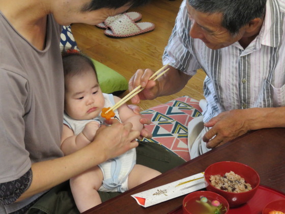 お食い初め : ちえ窓
