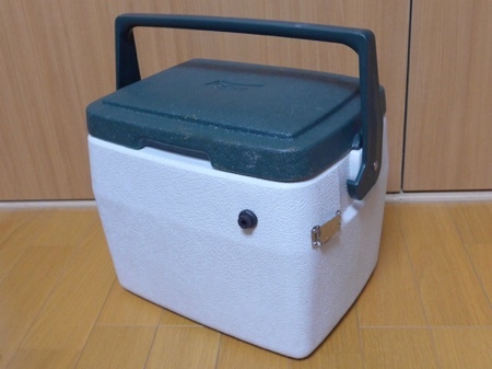 クーラーボックス道楽 : 片手にピストル 心に花束