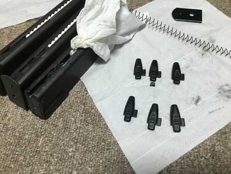 KSC M93RⅡ マガジンフォロアー補修（下で止まらない） : Special Battle Forces