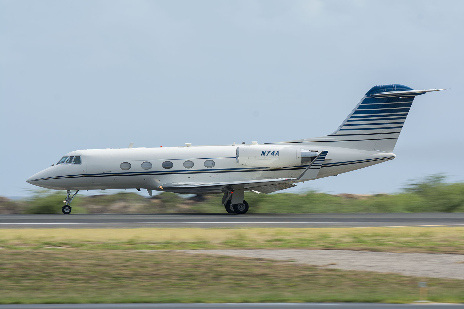 Grumman Gulfstream II / N74A - Missile Defense Agency HALO1 - : SKY ...