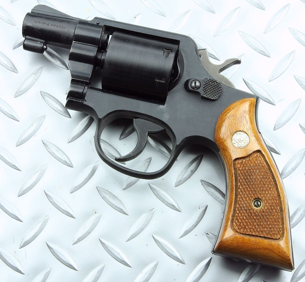 ノン フルーテッド・シリンダーの S&W M64 : "人はパンのみに生きるにあらず" (ケイズ ブログ)