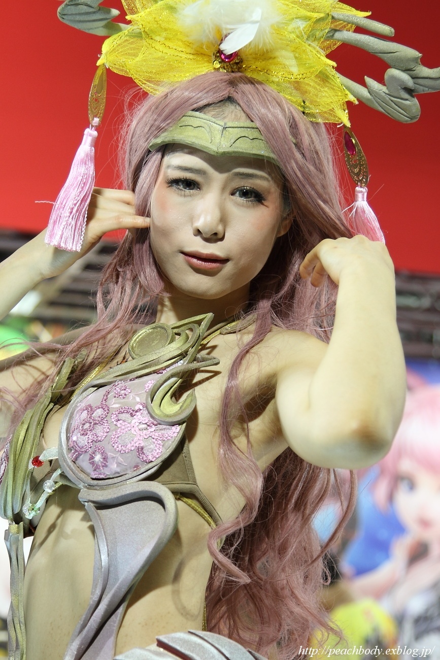 羽生ゆか（Yukaにゅん）さん（6waves ブース） : Peach Body