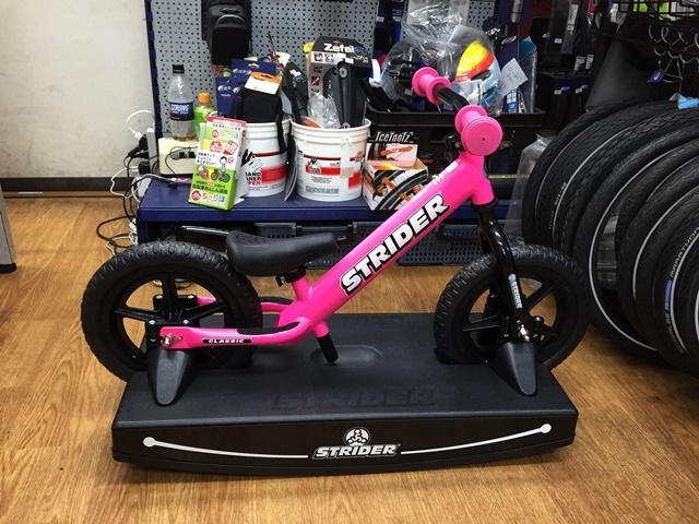 STRIDER:本日のストライダーキッズ / Classic Model・ピンク STRIDER:本日のストライダーキッズ / Classic Model・ピンク