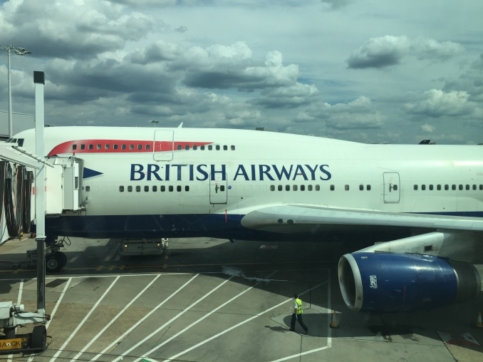 世界一周の旅17（BA274 LAS → LHR ファーストクラス B747-400） : リタイア夫と空の旅、海の旅、二人旅