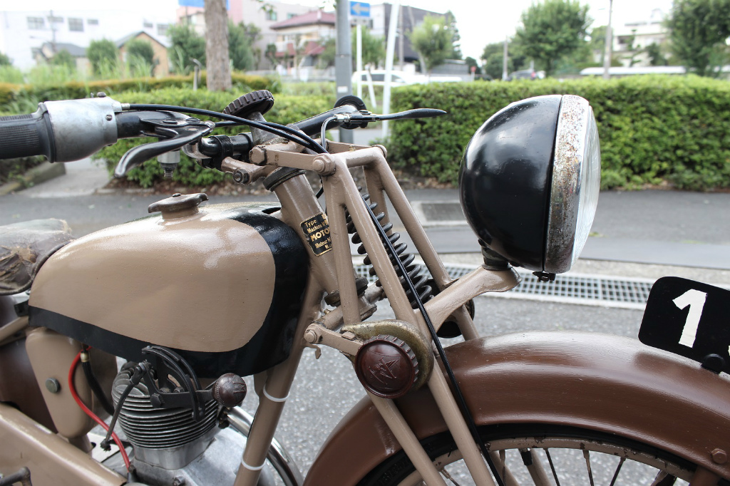 MotoBecane D45 : Bat Motorcycles Italian