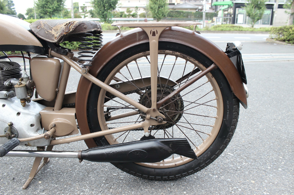 MotoBecane D45 : Bat Motorcycles Italian