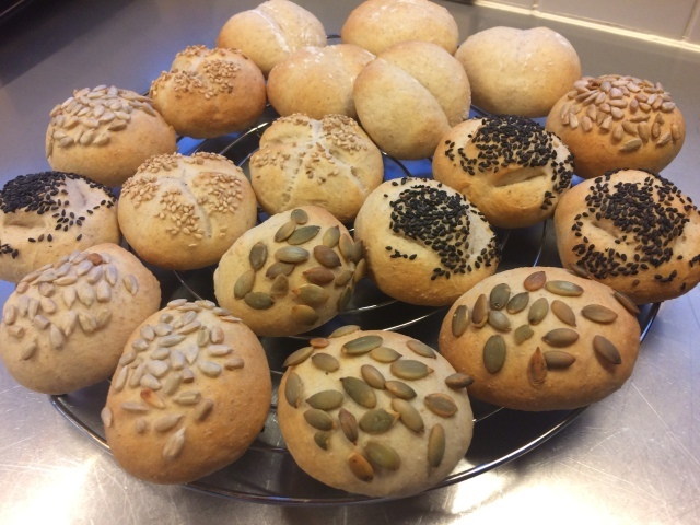 Brötchen (ブロートゥヒェン) : Teruka's cozy life