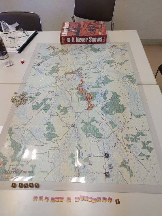 第9回平和ゲーム集会(GAMERS／MMP)SCS:It Never Snows イッツ・ネバー・スノーズ追加シナリオ5.12「英近衛機甲師団の突破」 : YSGA 例会報告
