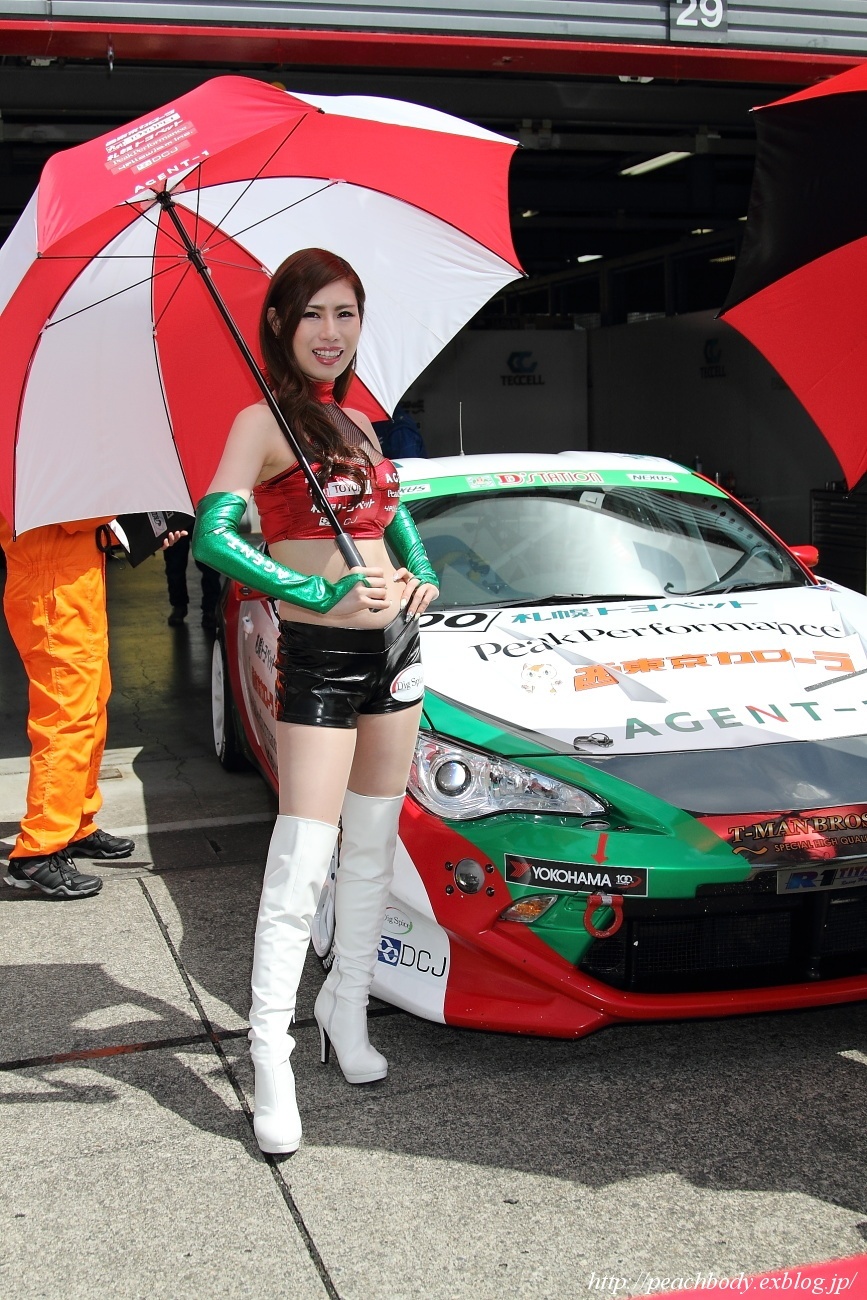 加藤ゆうり さん（amuse & SPV Racing RQ） : Peach Body