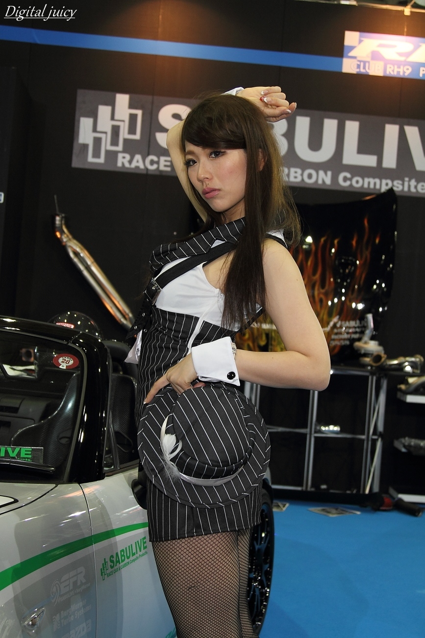 廣野萌映 さん（CLUB-RH9チューンドPRO SHOPグループ ブース） : Digital juicy