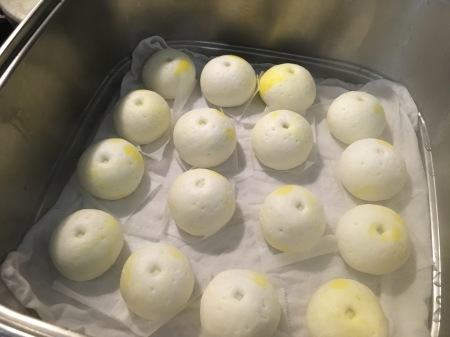 ゆずじょうよ饅頭、鈴の音、雪かぶりモミの木 : 和のお菓子作り