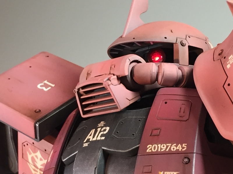 メガサイズモデル 1/48 MS-06S シャア専用ザクⅡ モノアイ発光 メガサイズモデル 1/48 MS-06S シャア専用ザクⅡ モノアイ発光