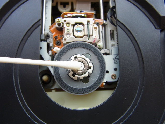 Ayre D1の上蓋を開けてスカスカの中身を覗く : Monologue at Park Wellington