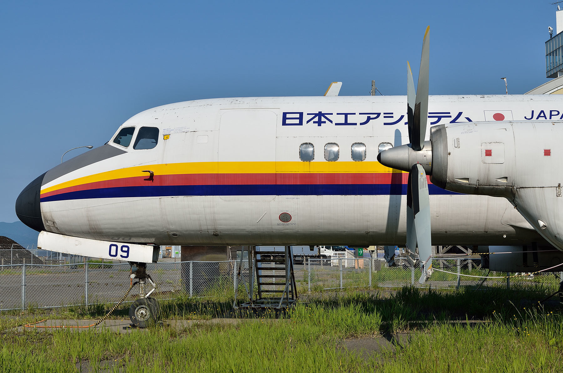 NAMC YS-11A / JA8809 : SKY LOUNGE GARDEN -transporter side- NAMC YS-11A / JA8809 : SKY LOUNGE GARDEN -transporter side-
