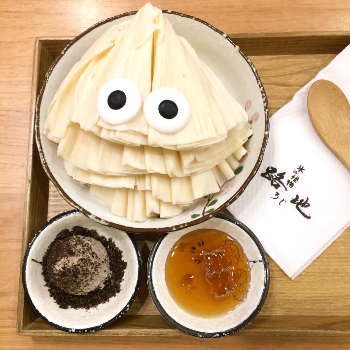 またかき氷（雪花冰）「路地 氷の怪物」台北 : そこはかノート ー台湾つれづれー