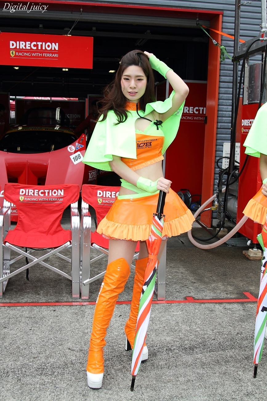 道端史帆 さん（DIRECTION RACING レースクイーン） : Digital juicy
