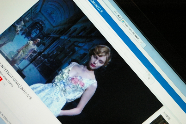 I can get [the real ARARA san] PHOTO @YUKI TORII show youtube.. : 秋葉原 ...