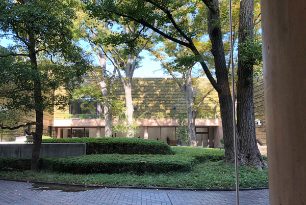 月例 上野詣で : ケチケチ贅沢日記