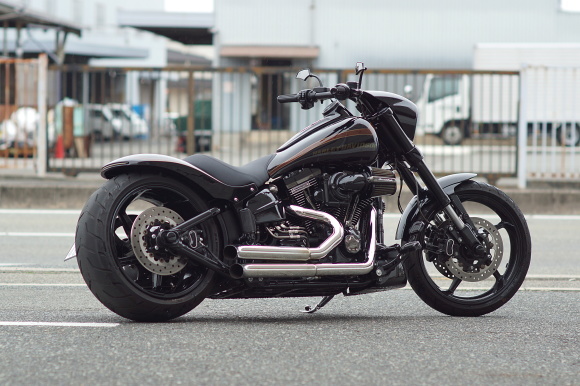 BREAKOUT PRO STREET : custom factory noys blog