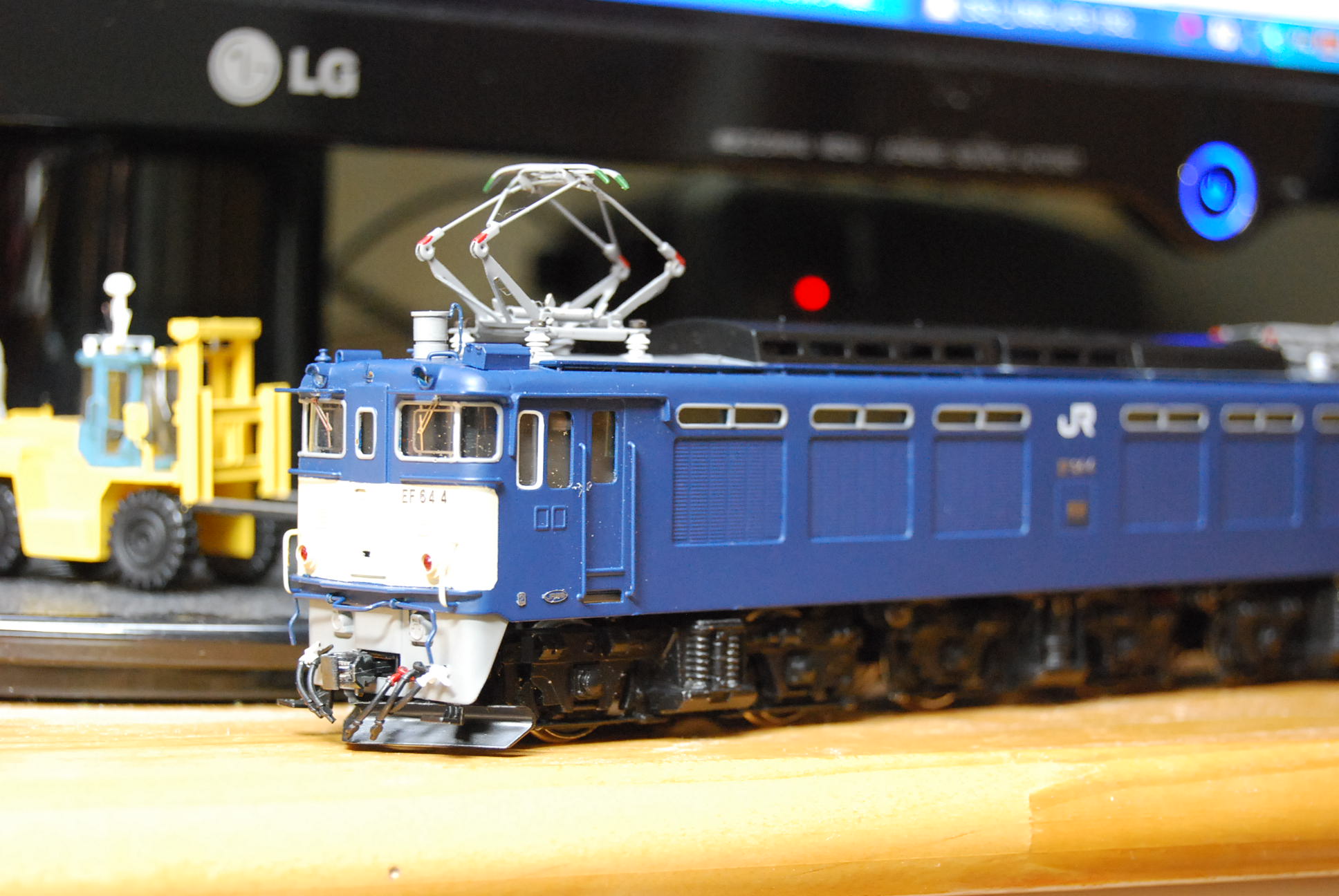 【鉄道模型・HO】EF64 0軽整備4 : kazuの日々の企み！