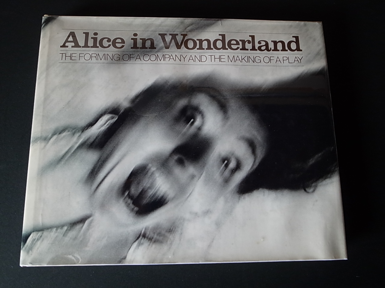 ALICE IN WONDERLAND / Richard Avedon (Photo), Doon Arbus (Text) : Books ...