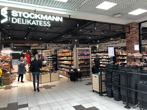 2019北欧5ヶ国周遊の旅～16世紀からの恋人たちの落書きが残る「グートゥマニャ洞穴」へ : LIFE IS DELICIOUS！