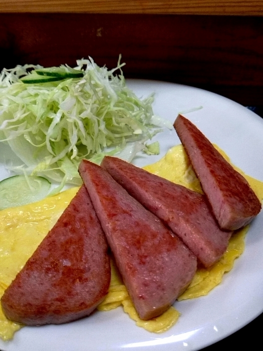 那覇・前島 「まえじま食堂」 沖縄食堂定番！ポークたまご定食 : 美酒佳肴