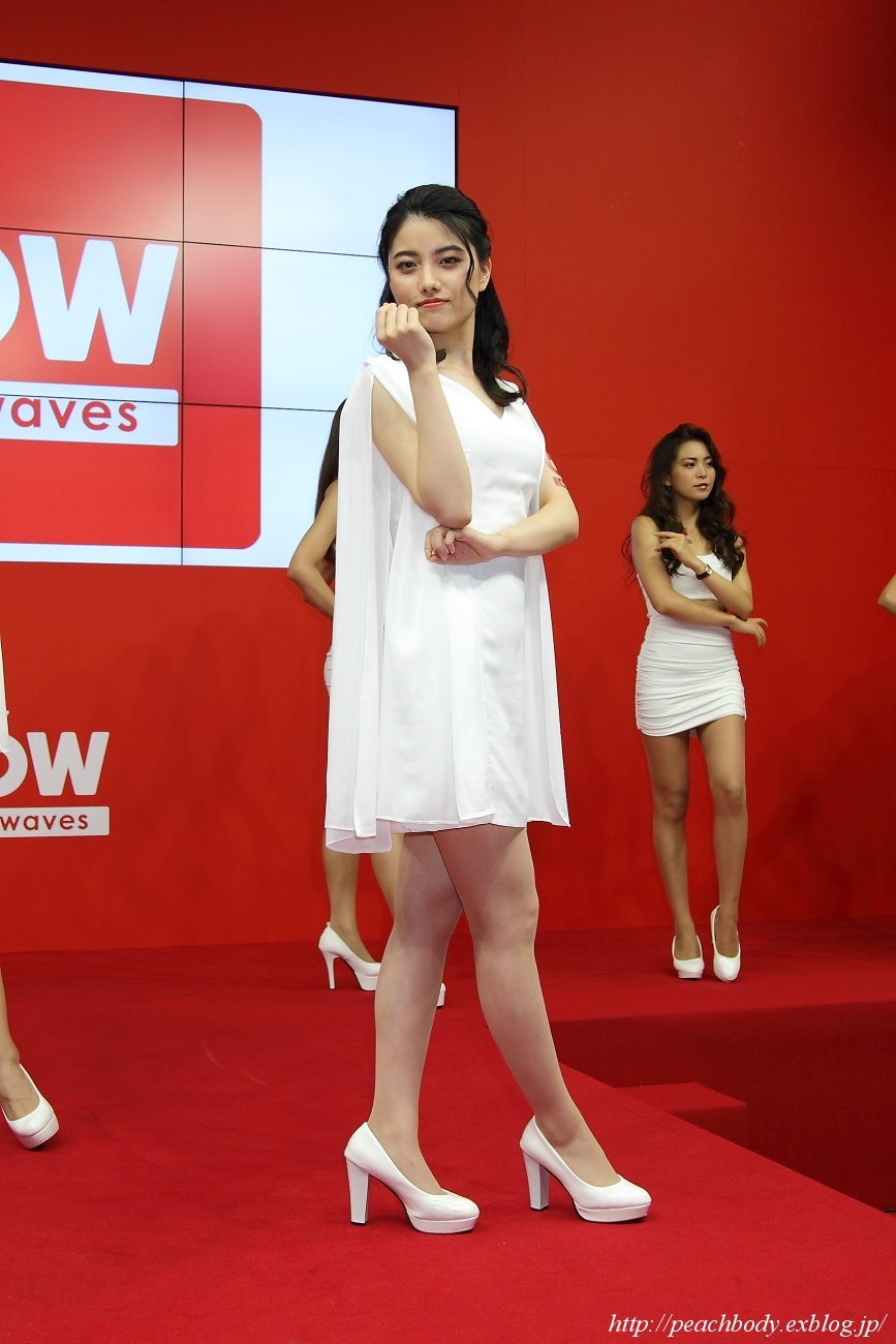 品川麻美 さん（6waves ブース） : Peach Body