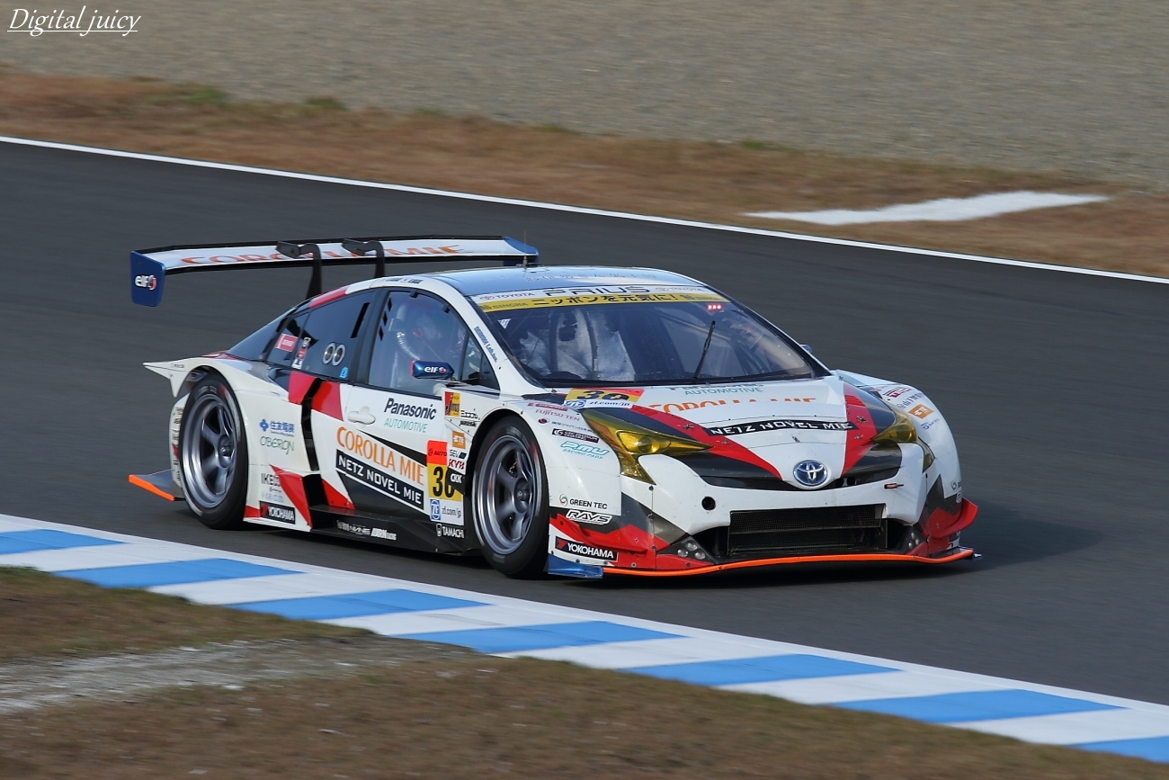 GT300 ： #30 TOYOTA PRIUS apr GT : Digital juicy