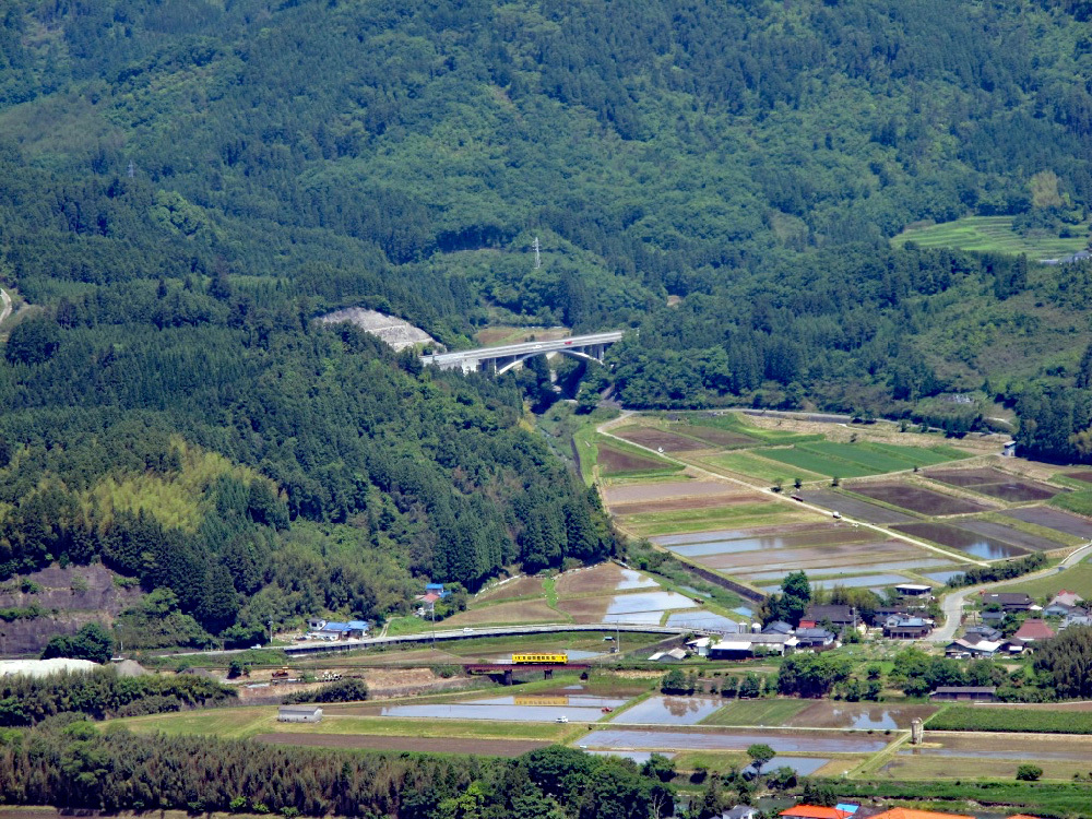 伐株山から俯瞰する（2010年5月） : ポン太の写真帳別館