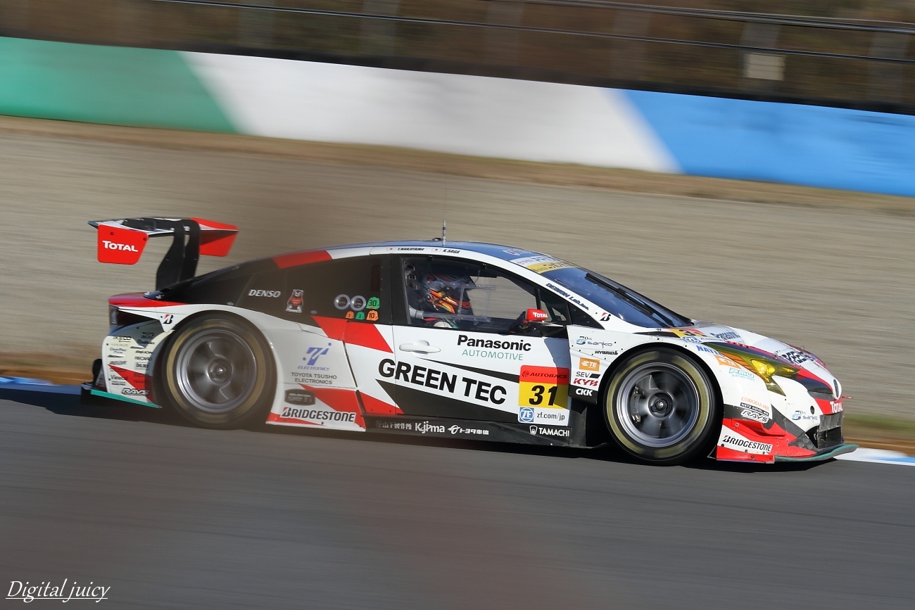GT300 ： #31 TOYOTA PRIUS apr GT : Digital juicy