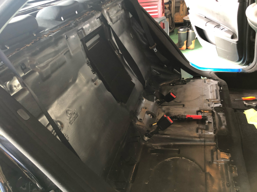 W221 S550 エアサス交換、ドアコントロールユニット交換、車検整備他 : THREE POINT ガレージニュース 【メルセデスベンツ ...